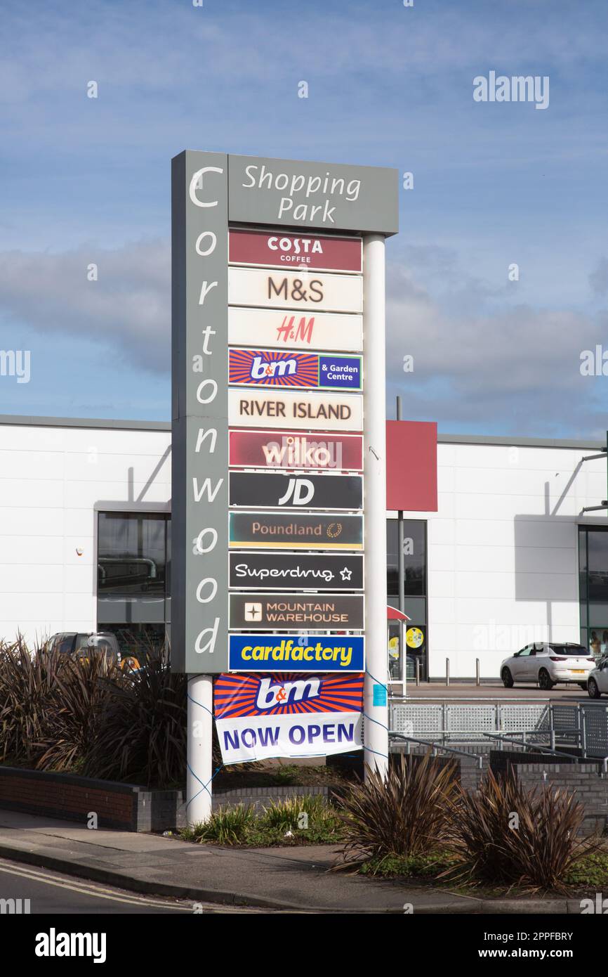 Cortonwood shopping park hi-res stock photography and images - Alamy