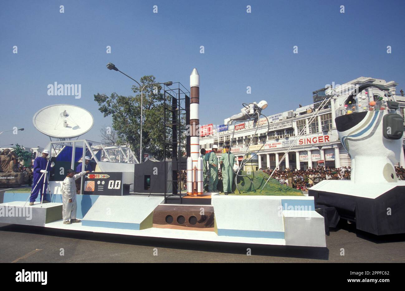 Indian space rocket hi-res stock photography and images - Alamy