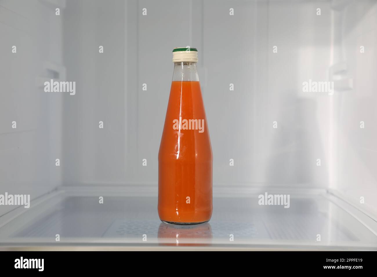 Bottle condenser hi-res stock photography and images - Alamy
