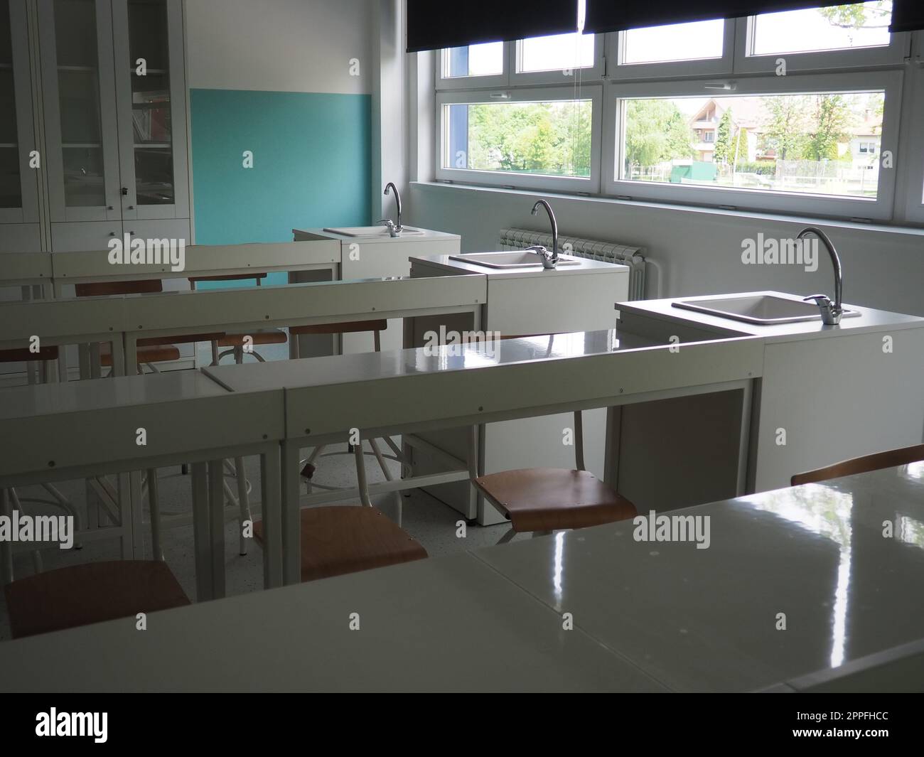 Chemical analysis room hi-res stock photography and images - Alamy