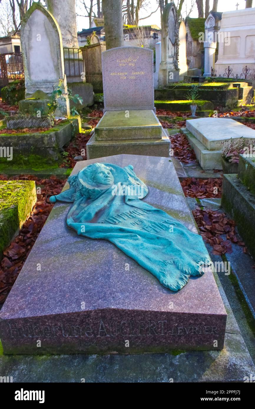 Graves and crypts in Pere Lachaise Cemetery, This cemetery is the final resting place for many ...