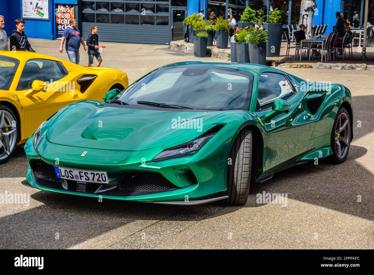 SINSHEIM, GERMANY - MAI 2022: green emerald Ferrari F8 Type F142 Stock ...