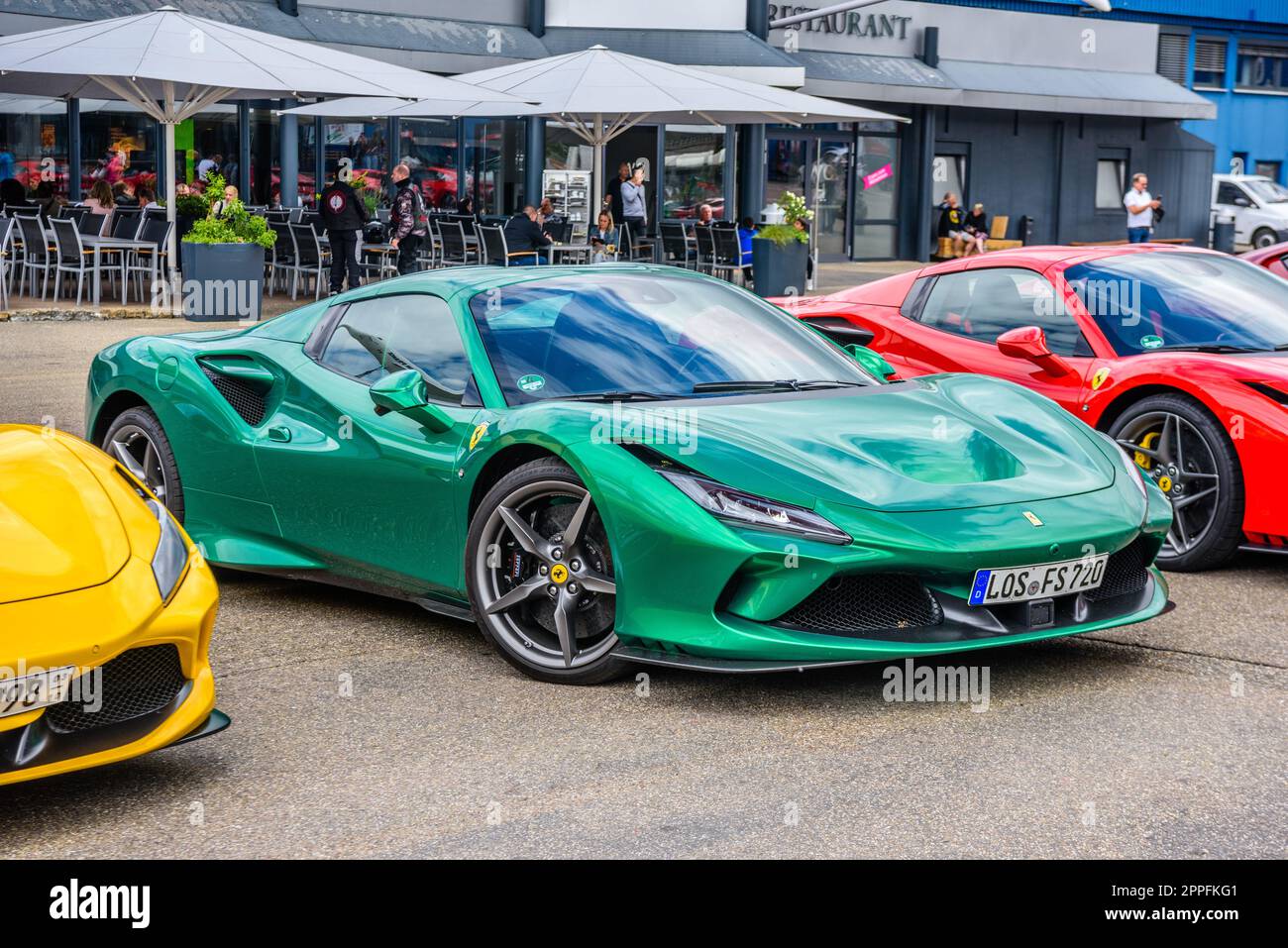 SINSHEIM, GERMANY - MAI 2022: green emerald Ferrari F8 Type F142MFL ...