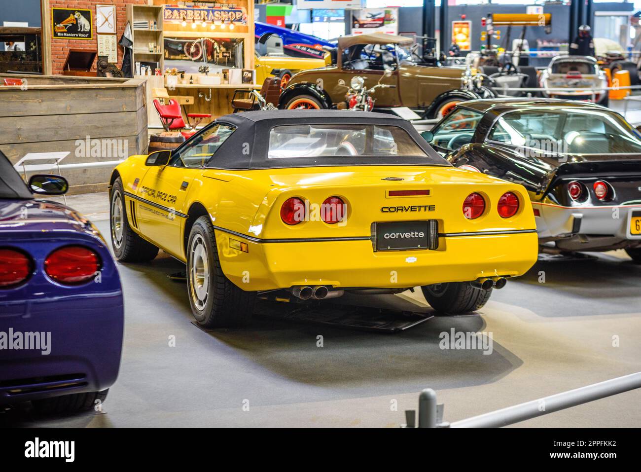 Corvette c4 motor hi-res stock photography and images - Alamy