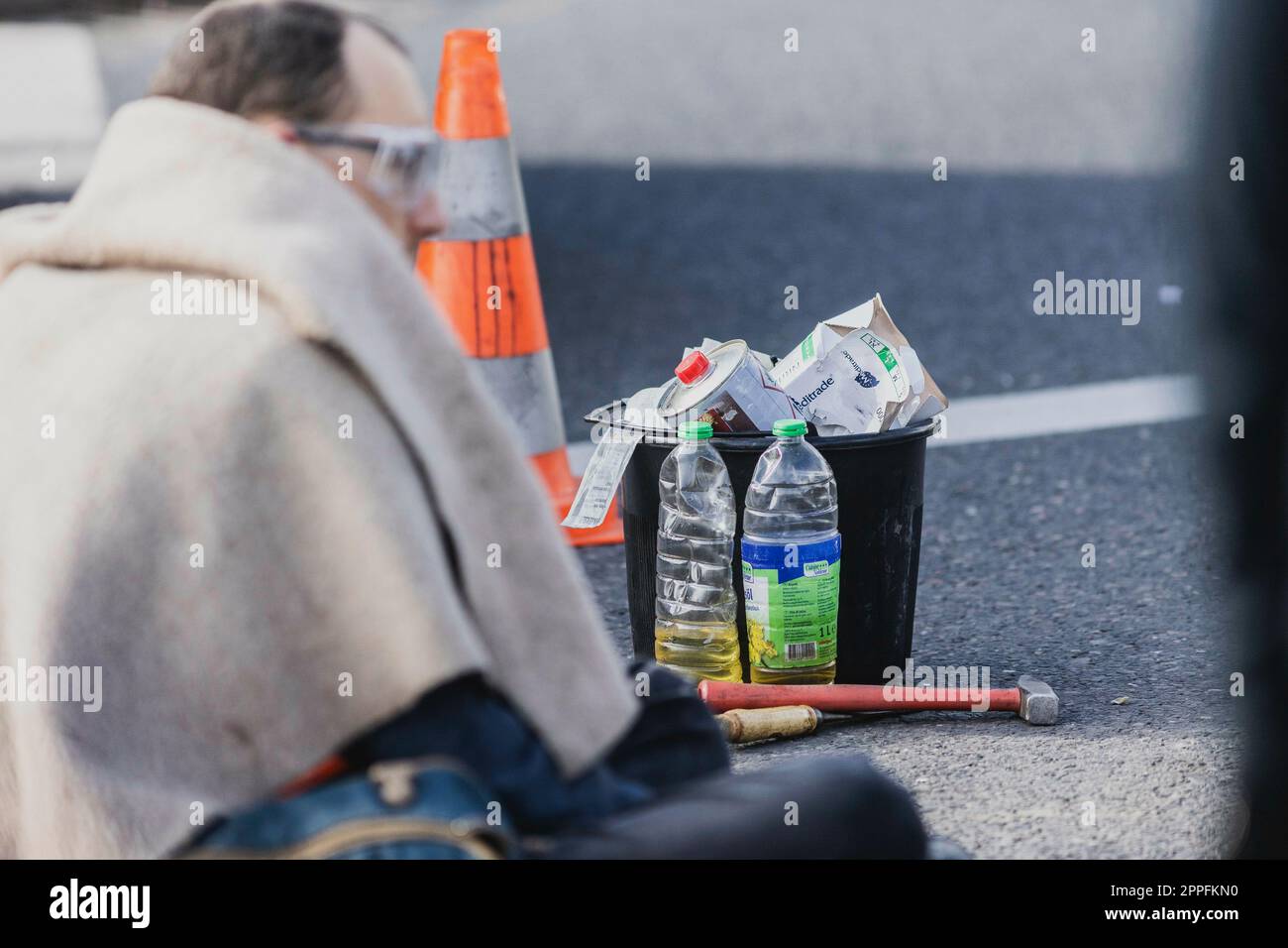 Last generation blockade street blocks climate glue landscape format hi ...