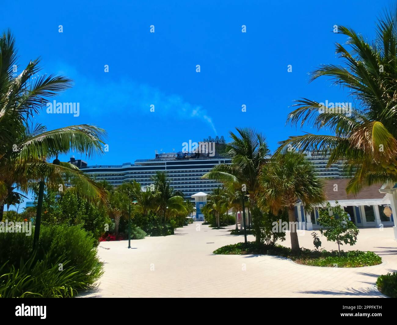The white sand beach on Ocean Cay island Stock Photo - Alamy