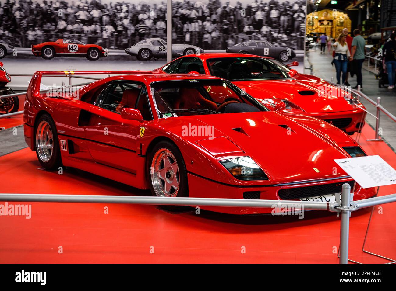 Ferrari f40 hi-res stock photography and images - Alamy