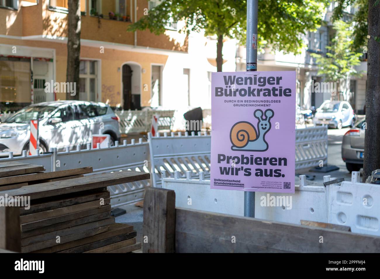 Basic democracy hi-res stock photography and images - Alamy