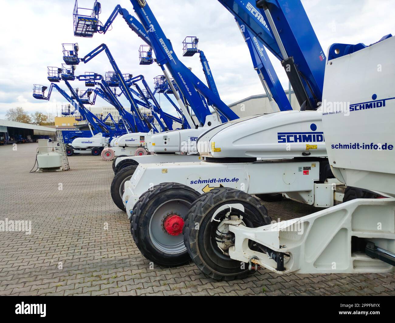 Bucket truck lift cranes in Neu-Isenburg, Germany Stock Photo - Alamy