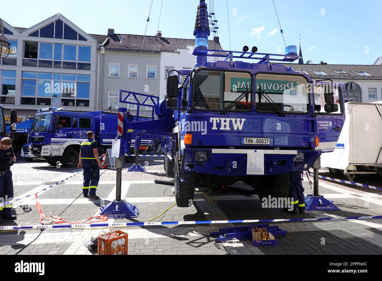 Leistungsschau des technischen Hilfswerks (THW) mit schwerem GerÃ¤t ...