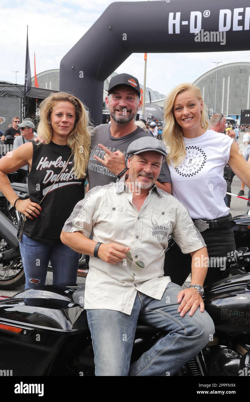 Till Demtroeder,Miriam Hoeller,Simon BÃ¶er,Julia Dorny,Harley Days ...