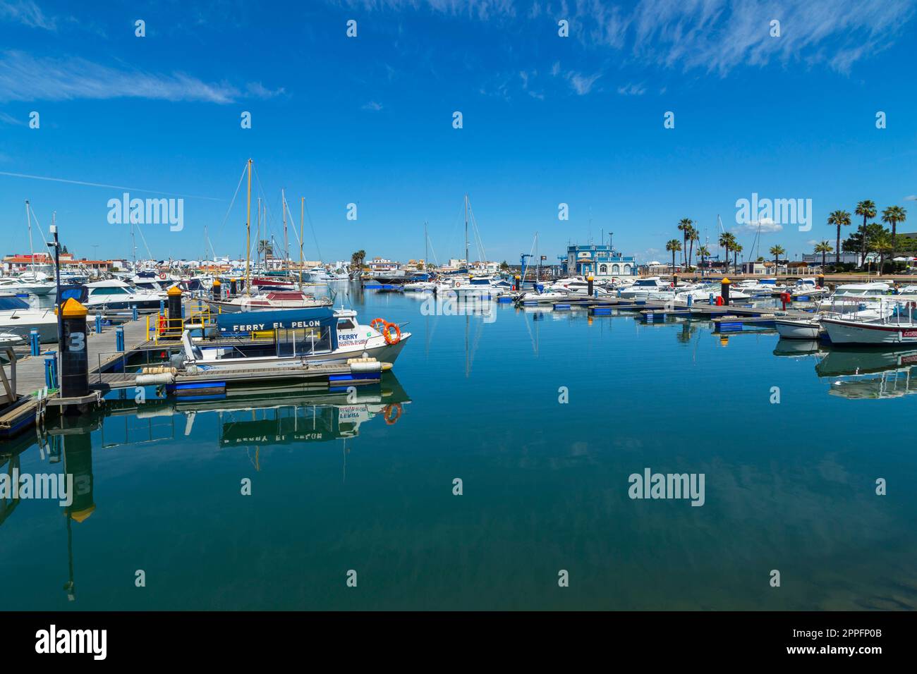 Marina real hi-res stock photography and images - Alamy
