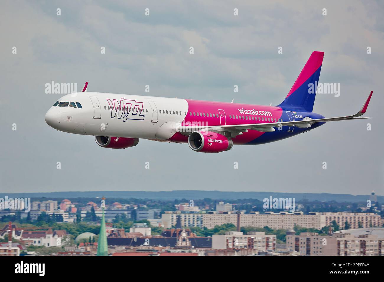 Airliner Passing By Stock Photo - Alamy