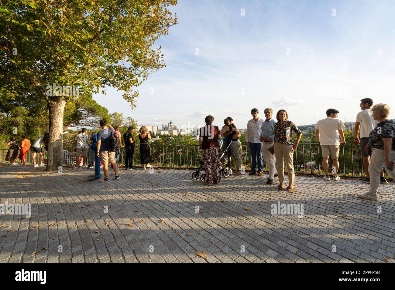 Madrid spain people walking in hi-res stock photography and images - Alamy