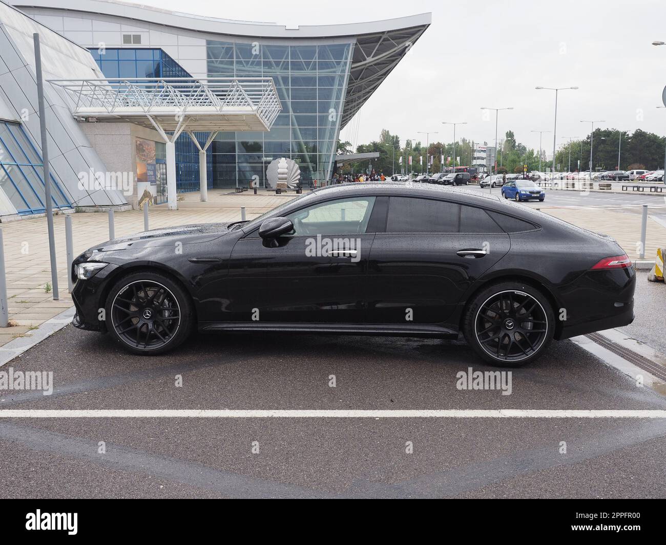 Black mercedes hi-res stock photography and images - Alamy