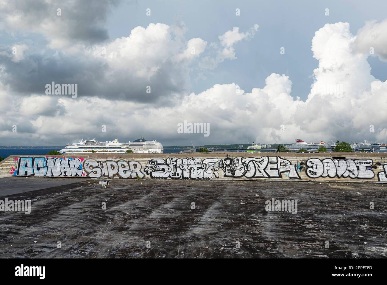 Linnahall building in Tallinn, Estonia Stock Photo - Alamy