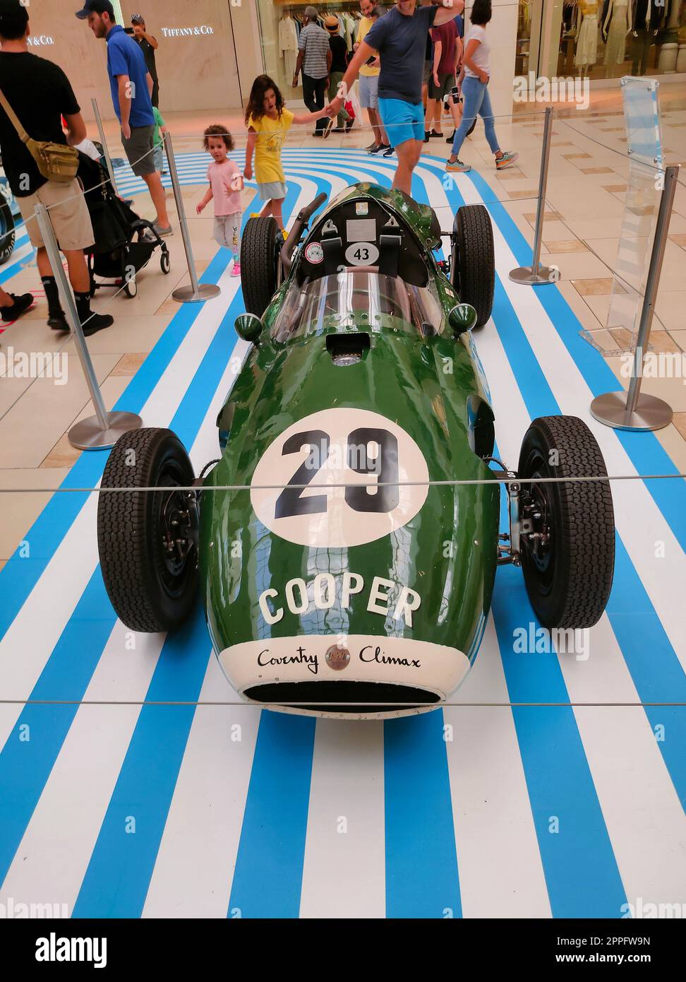 Car race formula 1 hi-res stock photography and images - Alamy