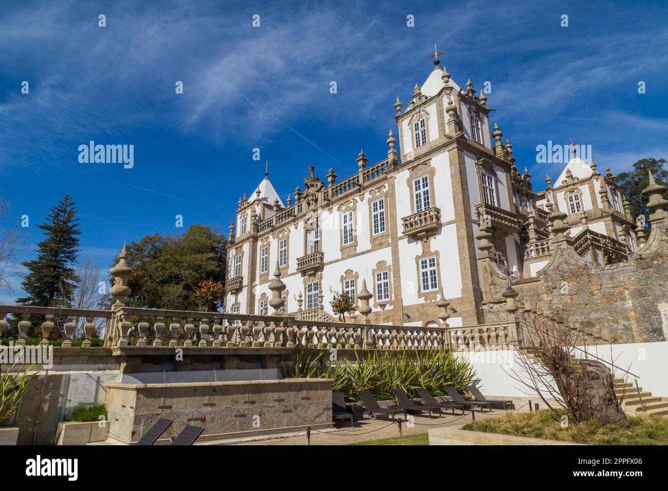 Palacio do freixo porto hi-res stock photography and images - Alamy