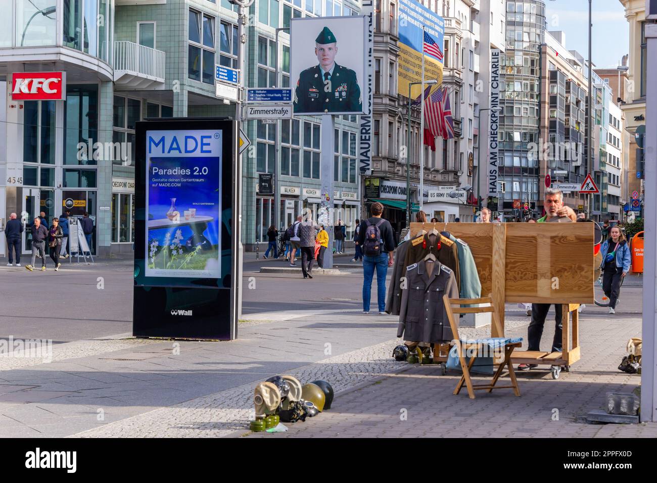 War check point hi-res stock photography and images - Alamy