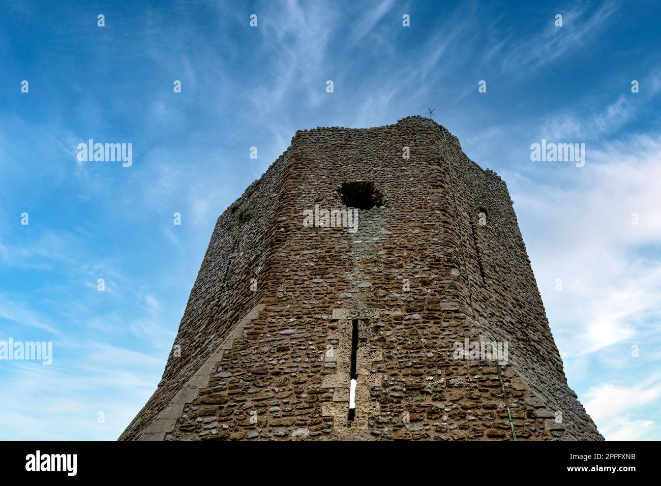 Old castle key hi-res stock photography and images - Alamy