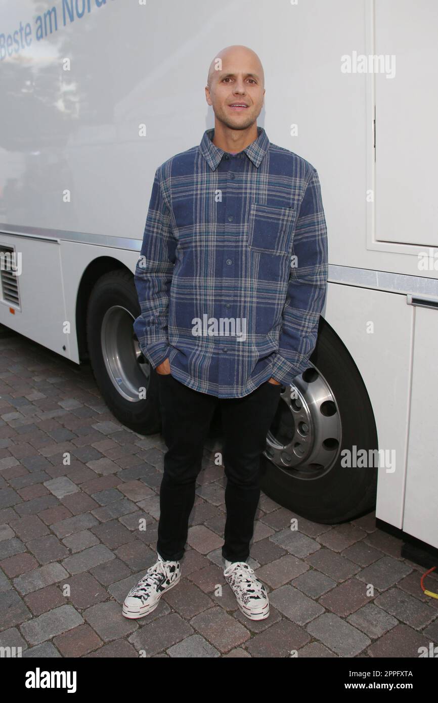 Milow (Jonathan Ivo Gilles Vandenbroeck),NDR Summer Tour 2022 in ...