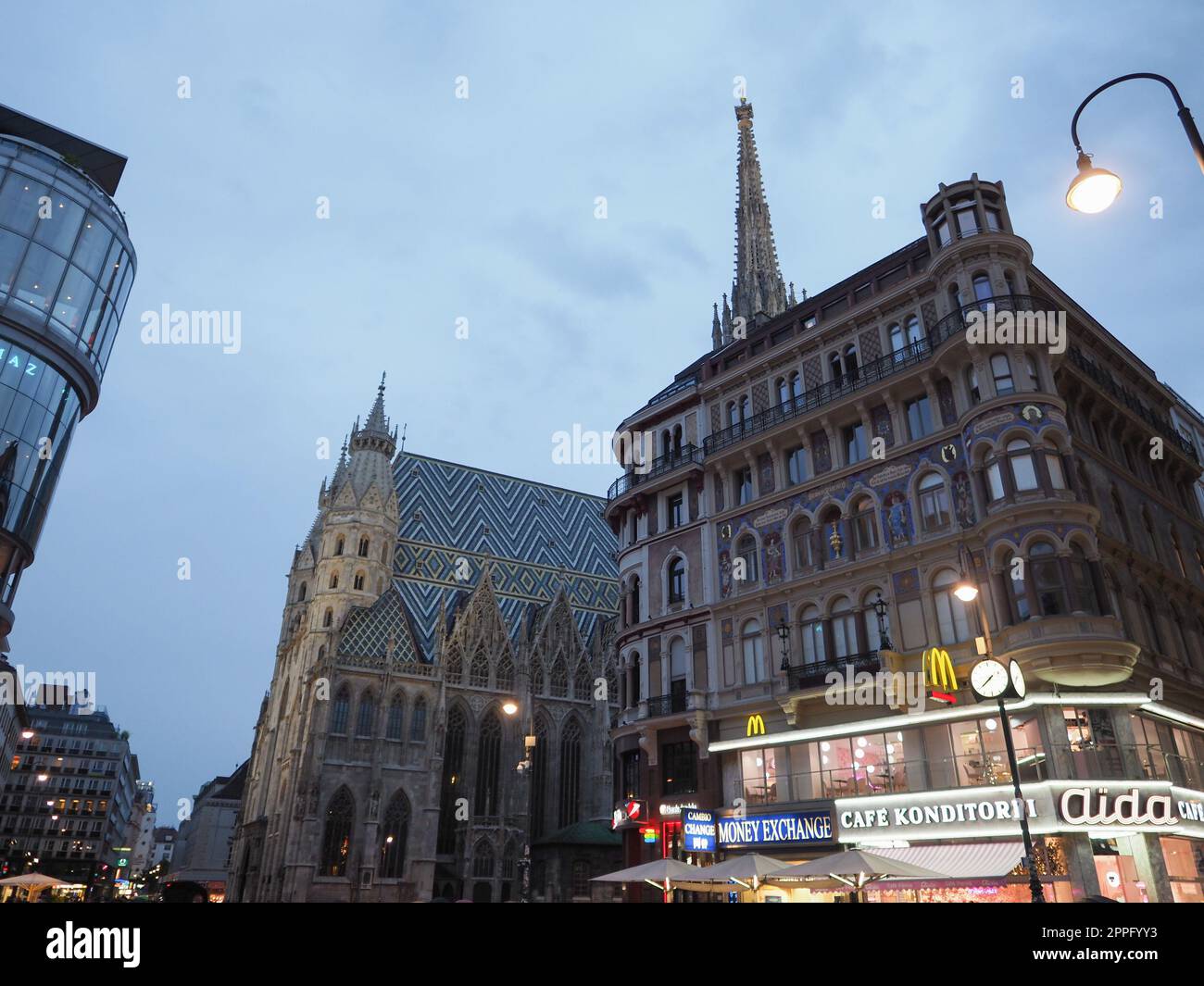 Stephansplatz St Stephen cathedral square in Vienna Stock Photo - Alamy