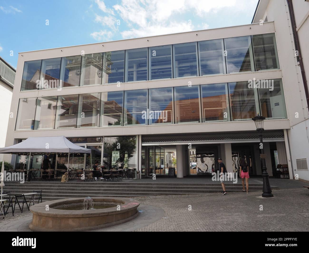 Town hall courtyard hi-res stock photography and images - Alamy