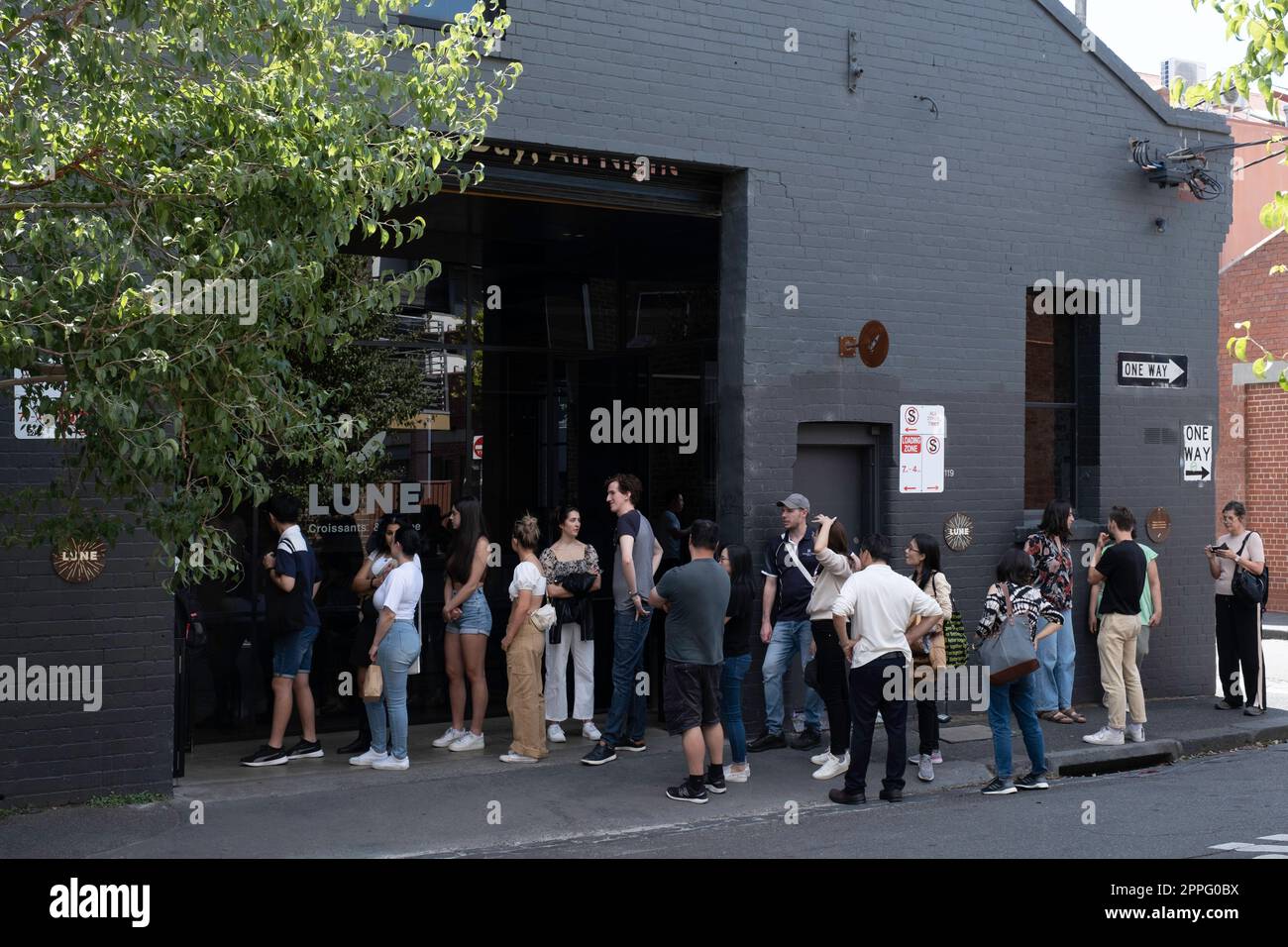 Lune croissanterie hi-res stock photography and images - Alamy