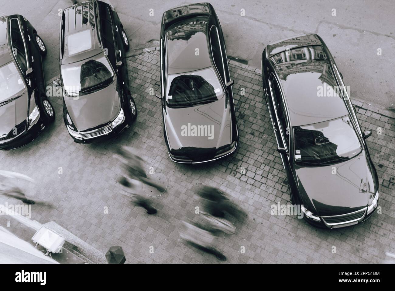 Cars traffic people walking hi-res stock photography and images - Alamy