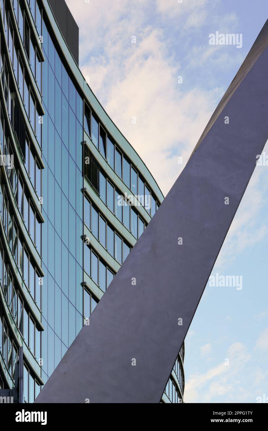 Wave shaped architecture hi-res stock photography and images - Alamy