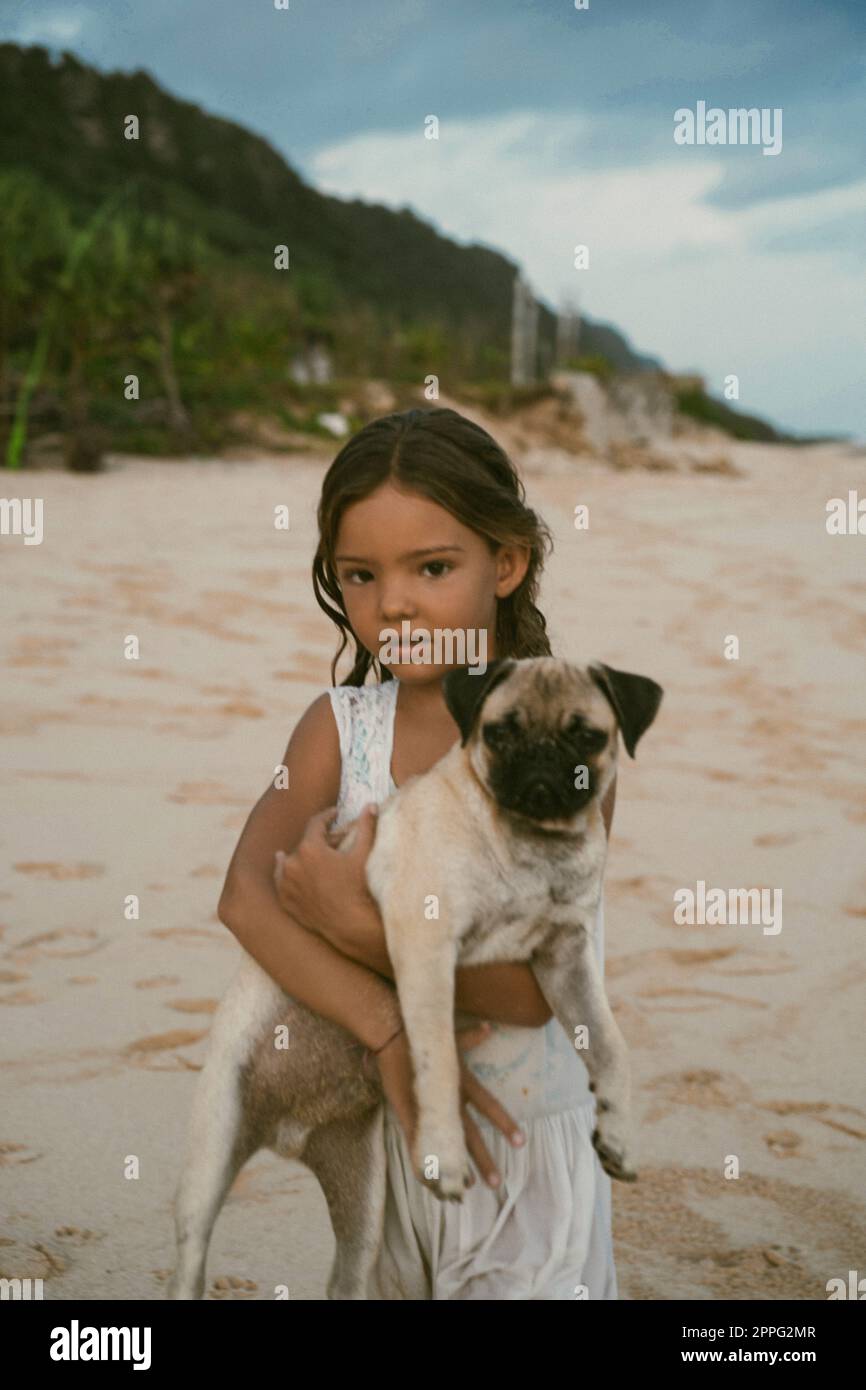 Adorable child and dog hi-res stock photography and images - Alamy