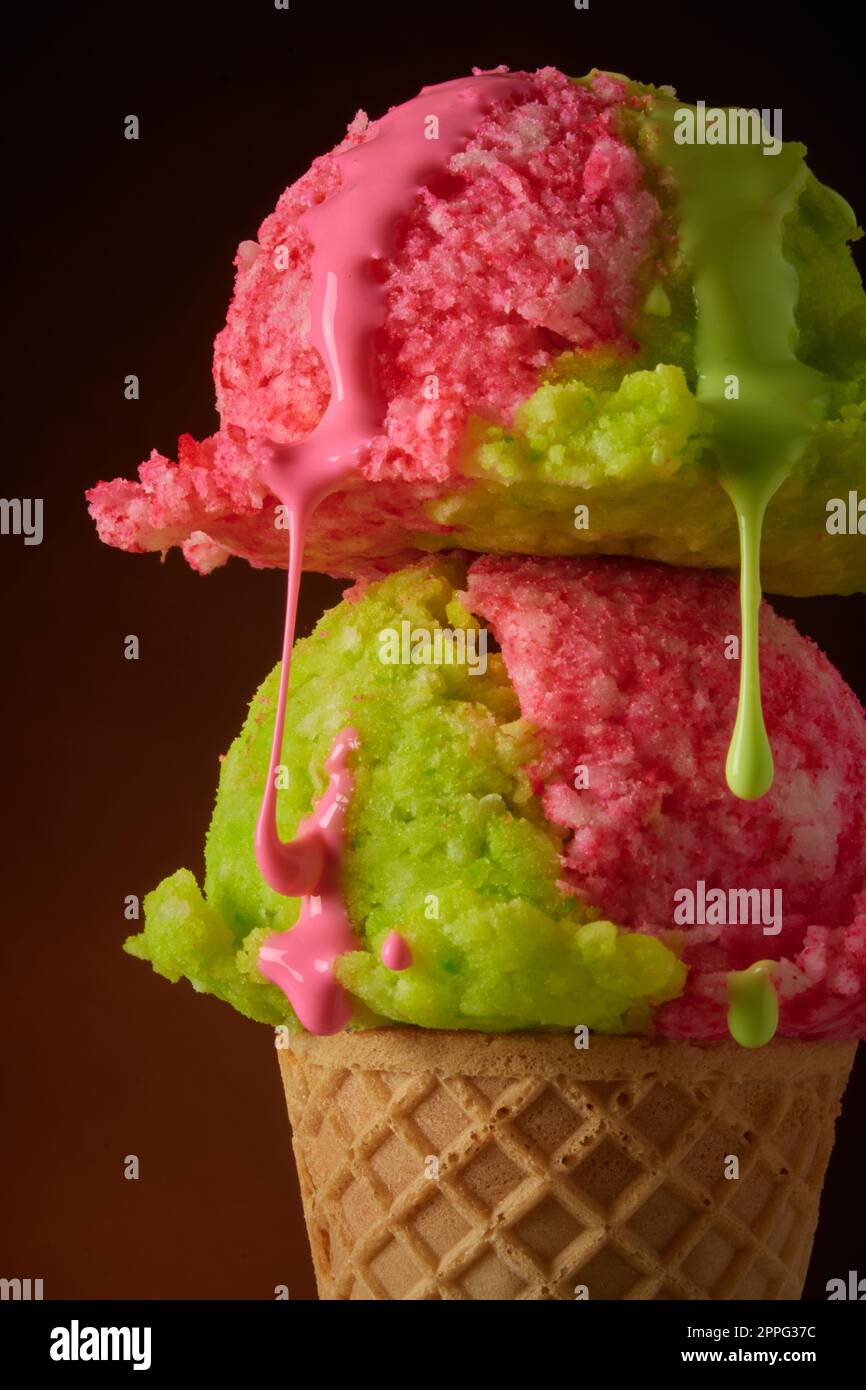 Dripping ice cream cone hi-res stock photography and images - Alamy