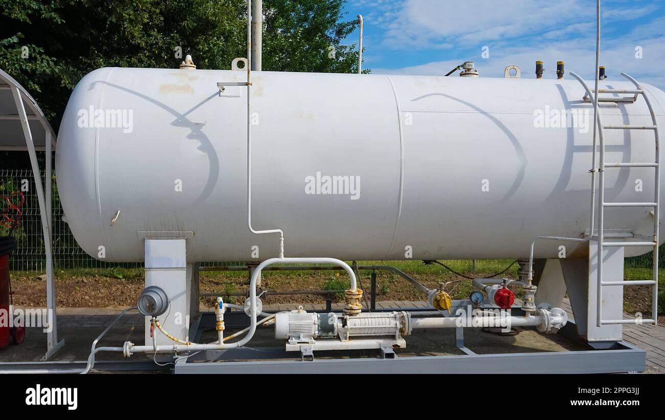 Liquefied natural gas ukraine hi-res stock photography and images - Alamy