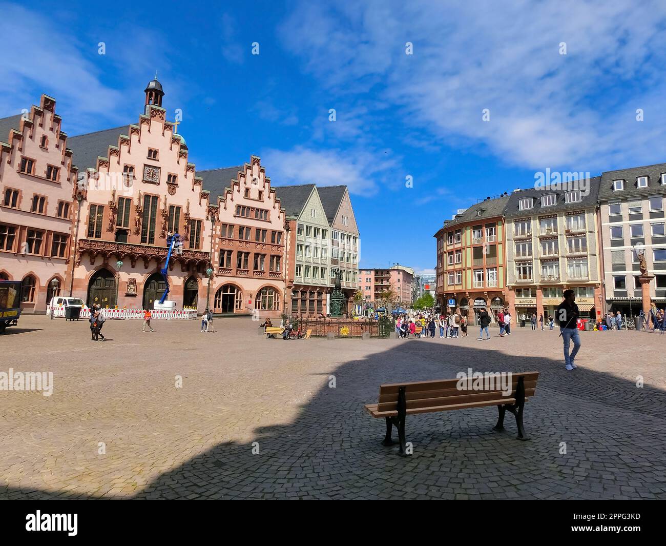 Roemerberg square hi-res stock photography and images - Alamy