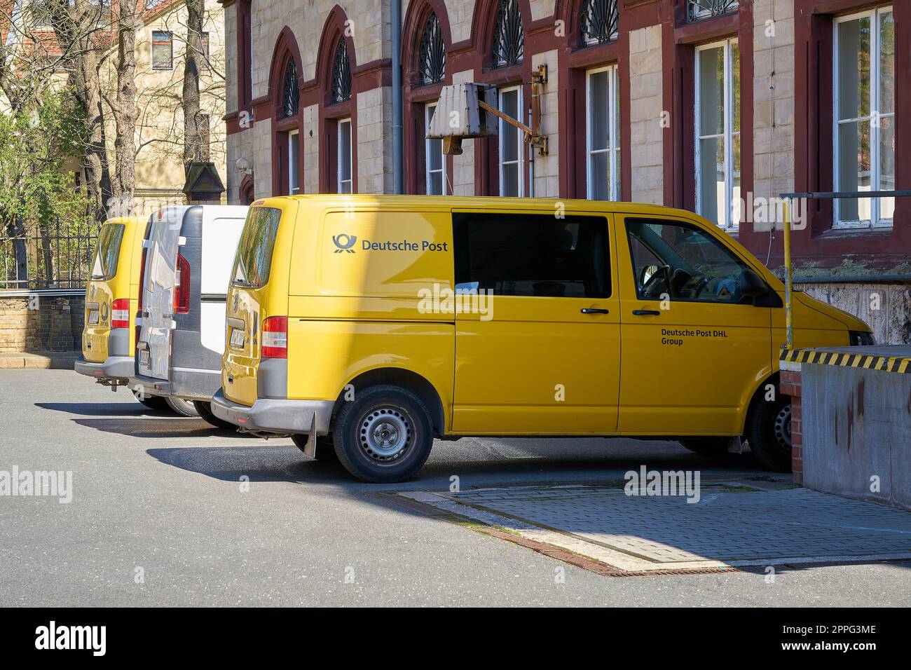 Company vehicles at post office hi-res stock photography and images - Alamy