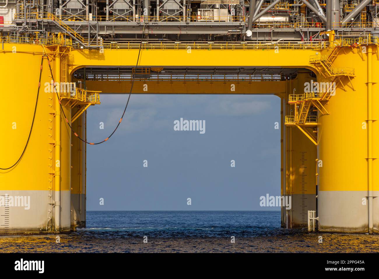 Oil platform close up shots Stock Photo - Alamy