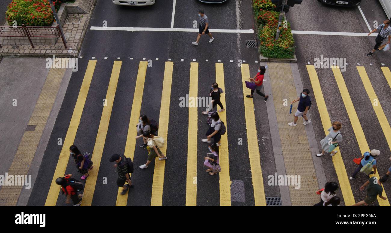 Aerial top down people walking hi-res stock photography and images - Alamy