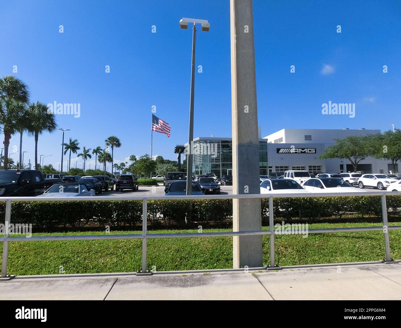 Mercedes Benz building car sign store dealership entrance shop logo ...