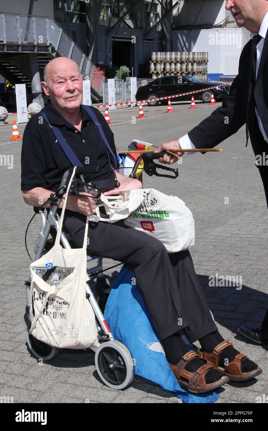 Willi Giesemann,funeral service Uwe Seeler,Volkasparkstadion,10.08.2022 ...