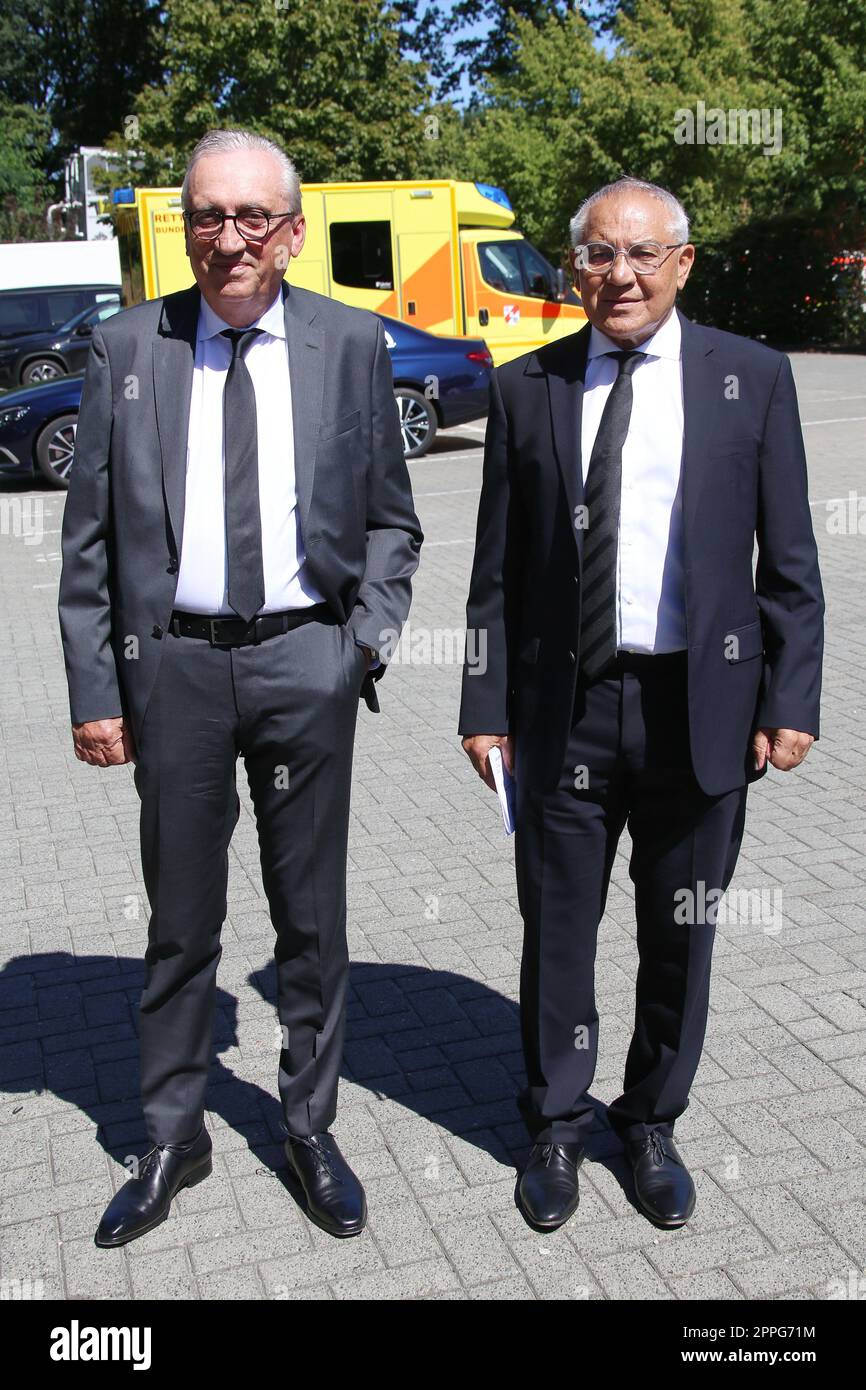 Felix Magath,Alfred Draxler,Funeral Uwe Seeler,Volkasparkstadion,10.08. ...