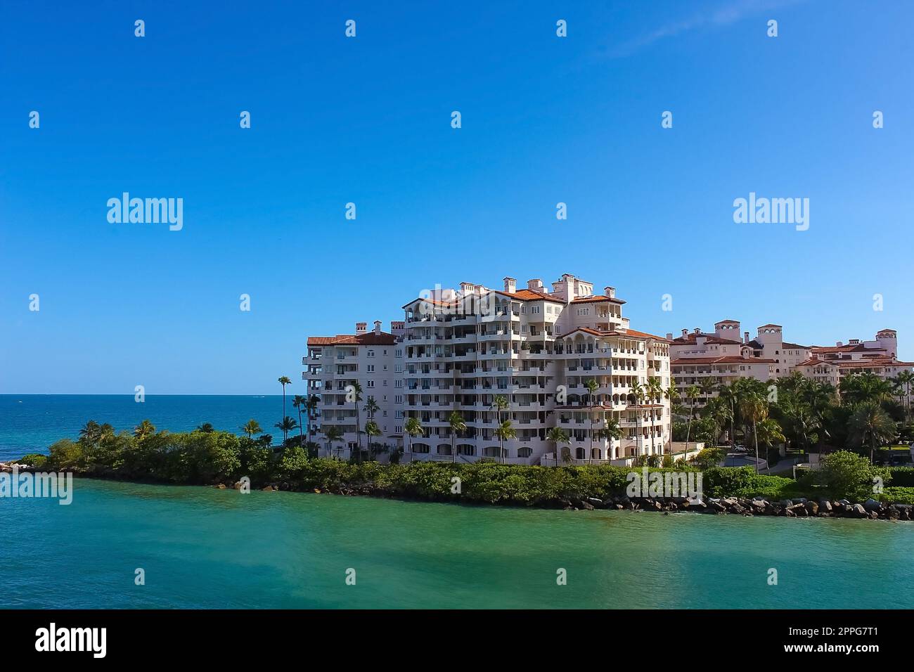 Luxury apartments in port of Miami Stock Photo - Alamy
