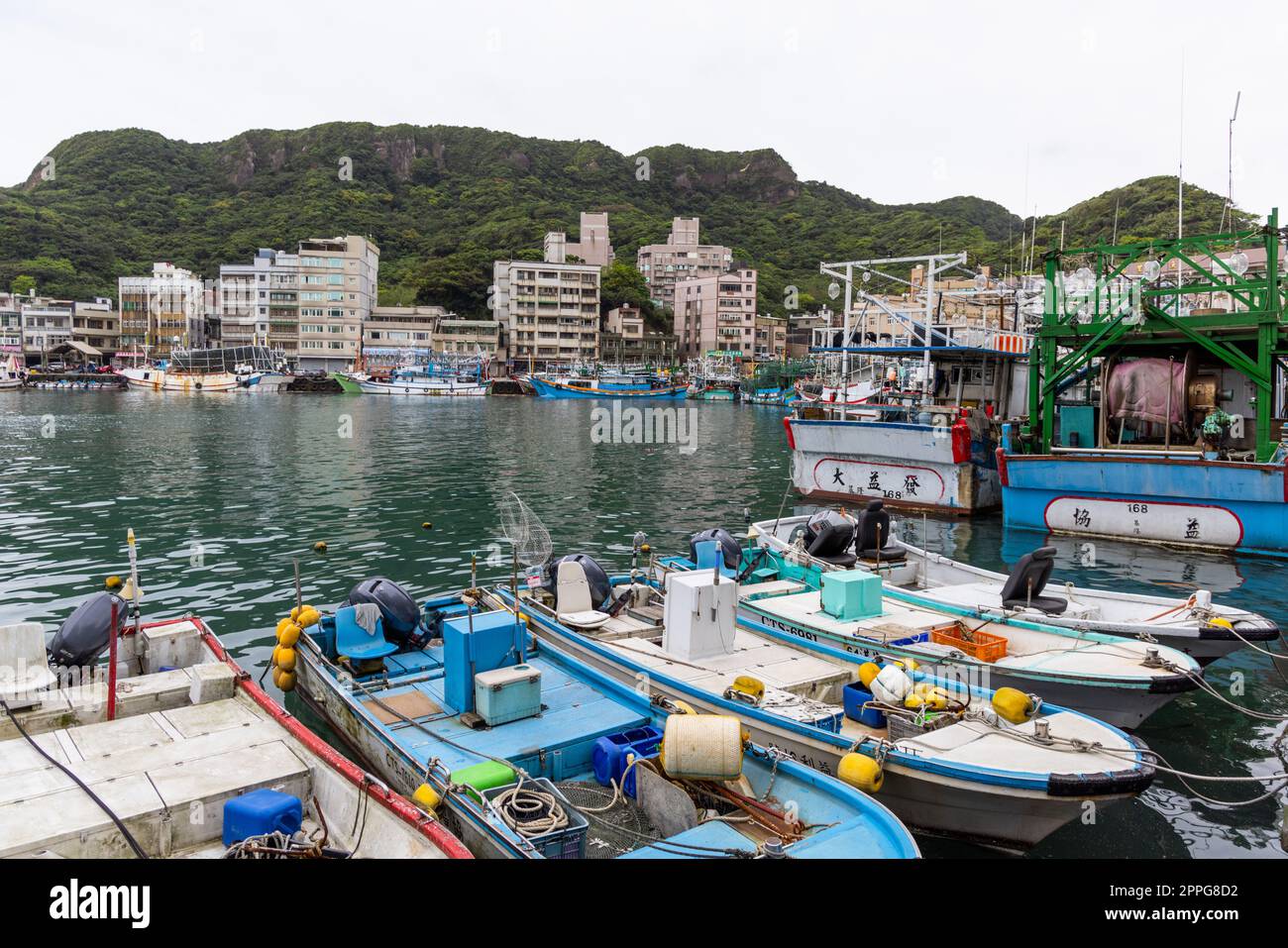 Taiwan fishing port hi-res stock photography and images - Alamy