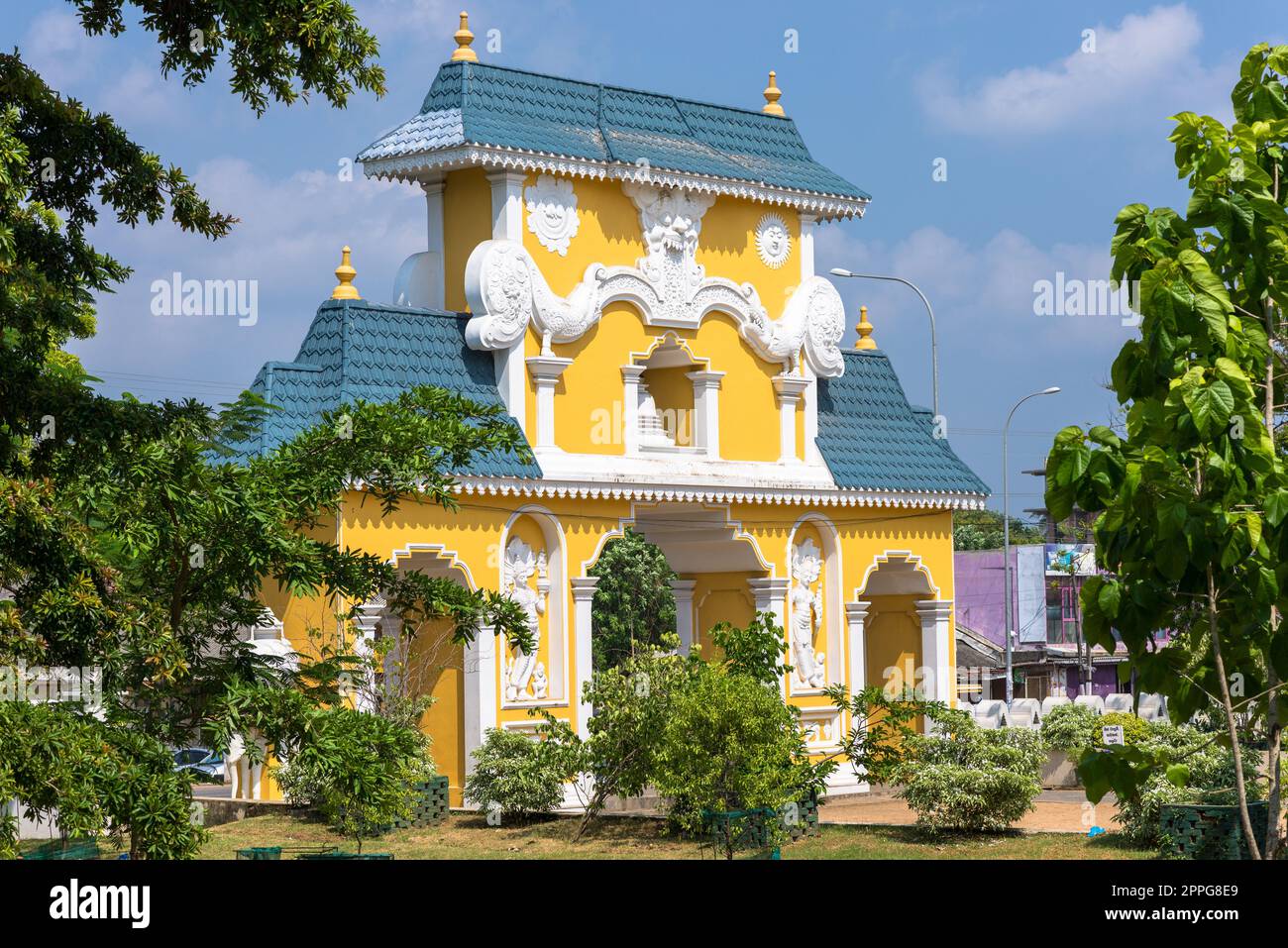Place of worship and pilgrim site Uthpalawanna Sri Vishnu on the road ...