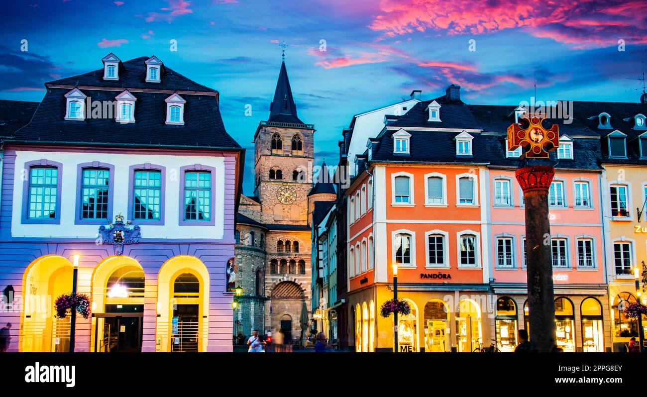 Architecture of Trier with the Cathedral of Saint Peter Stock Photo - Alamy