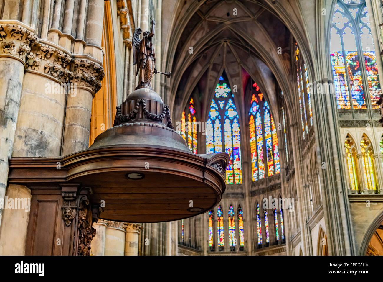The interior of the Cathedral of Saint Stephen, Metz in France Stock ...