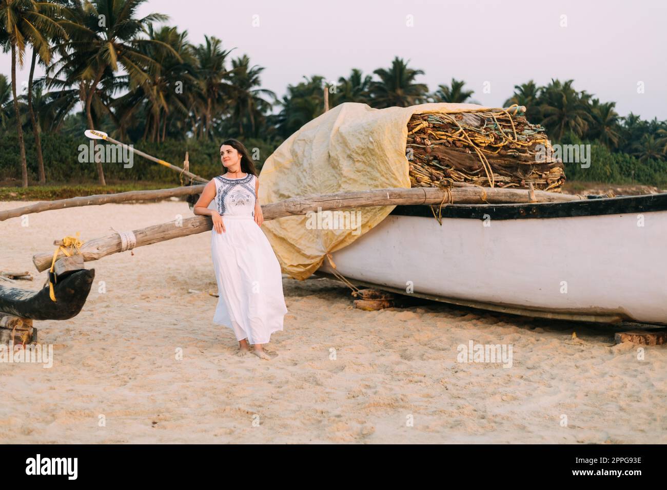 Asian woman fishing hi-res stock photography and images - Alamy