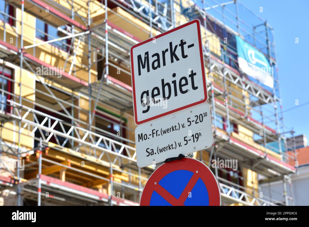 Viktor adler market hi-res stock photography and images - Alamy