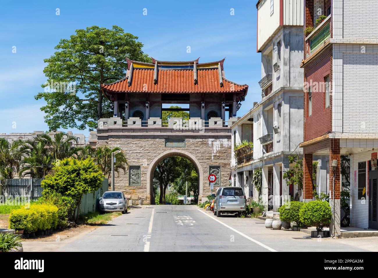 North gate in ancient of Kinmen in Taiwan Stock Photo - Alamy
