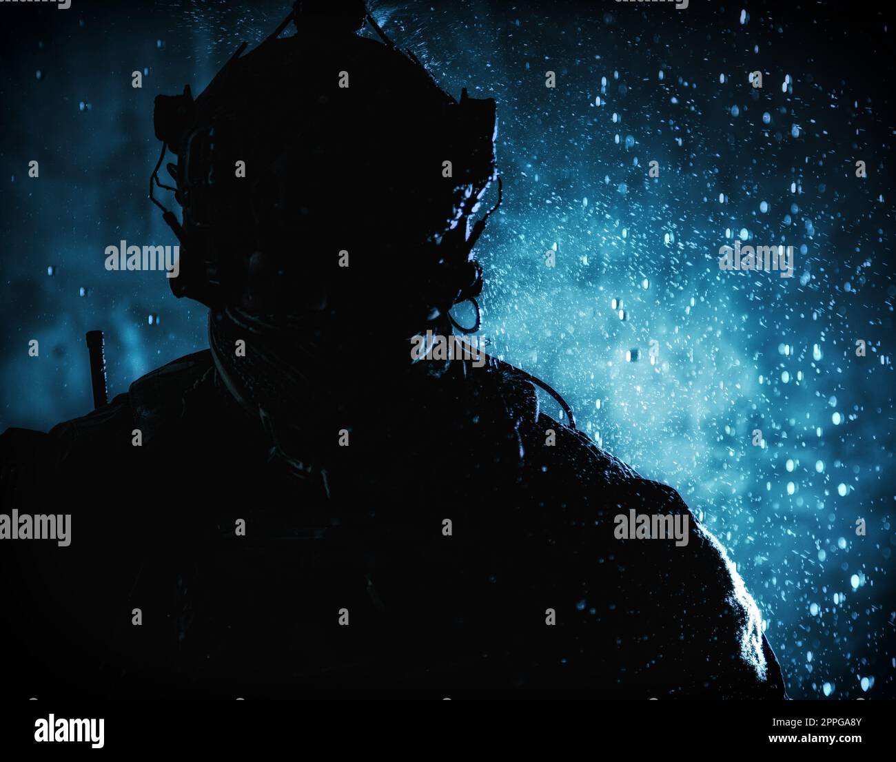 Tactical silhouette hi-res stock photography and images - Alamy