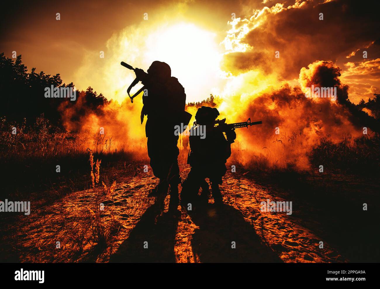 US Marines in action Stock Photo - Alamy